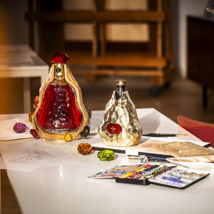 艺术与奢华的极致碰撞｜Hennessy X.O x Jean-Michel Othoniel - KINGSSLEEVE