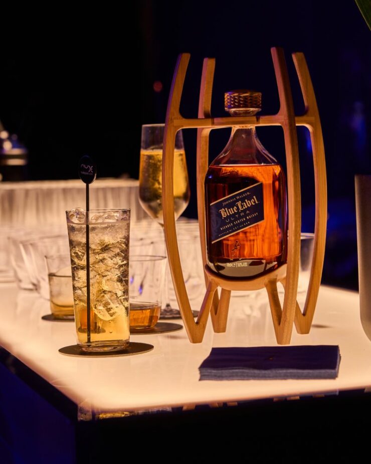 轻盈之巅，奢华未来 | Johnnie Walker 蓝牌「ULTRA」典藏威士忌 - KINGSSLEEVE