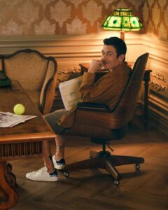 绿草如茵的较量｜球场上的时尚暗战 - KINGSSLEEVE